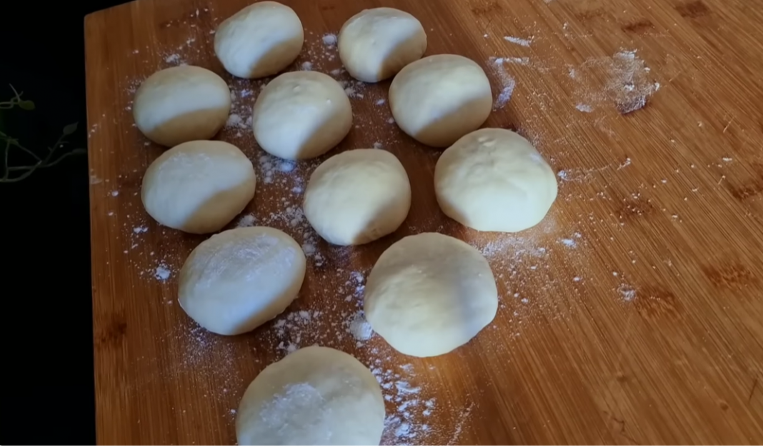 Ako imate 1 jaje, brašno i mlijeko pripremite ove ukusne lepinice… Veoma mekane i veoma dobre ...