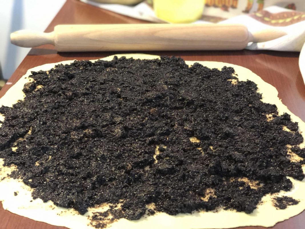 BEZ ČEKANJA DA TIJESTO NARASTE: Starinska štrudla sa makom - Ljepota.Ba